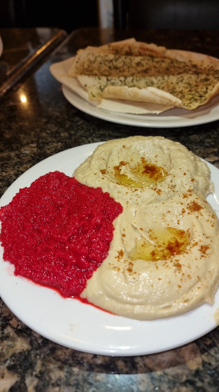 Amuaj se mudó a Lechería con su tradicional comida libanesa ...
